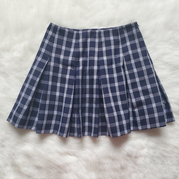 Japan Girls Skirt Lift